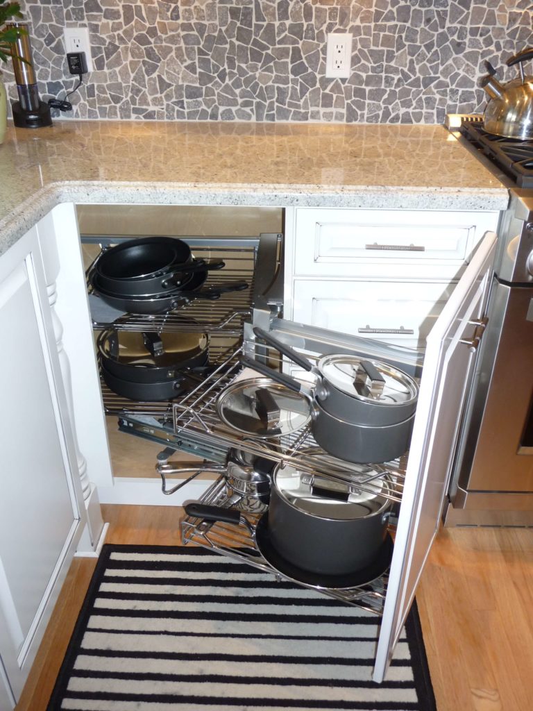 magic corner (4) – RW Cabinets